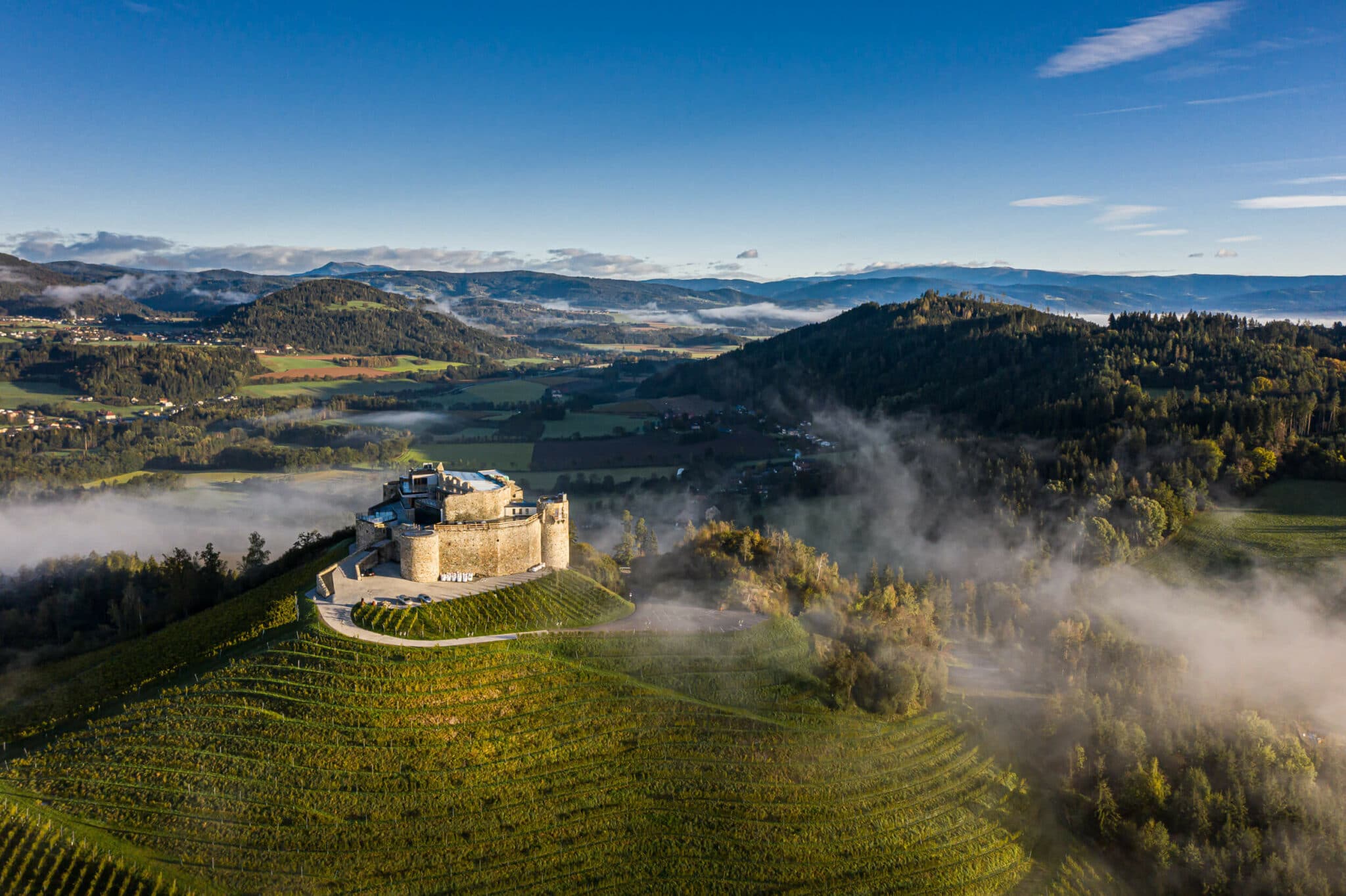 Burg Taggenbrunn in St. Veit an der Glan: Die Taggenbrunner Festspiele ...
